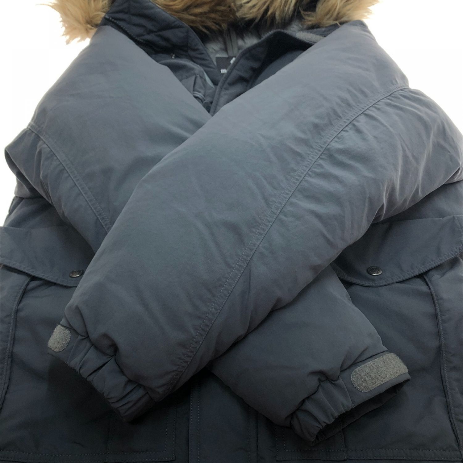 mont･bell モンベル ローガンダウンパーカ ダウンジャケット Sサイズ 1101446 チャコールグレー｜中古｜なんでもリサイクルビッグバン